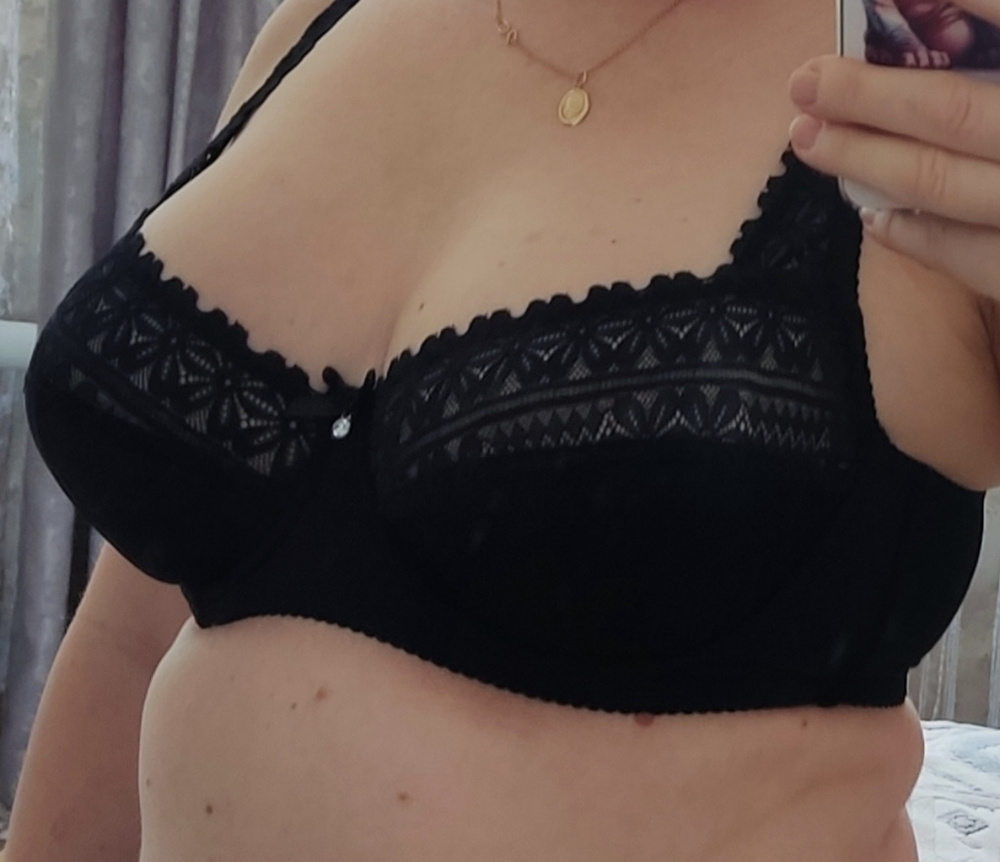 Бюстгальтер Женский OIRO на косточках, с мягкой чашкой, размер 80E бежевый Полиамид, Эластан ...