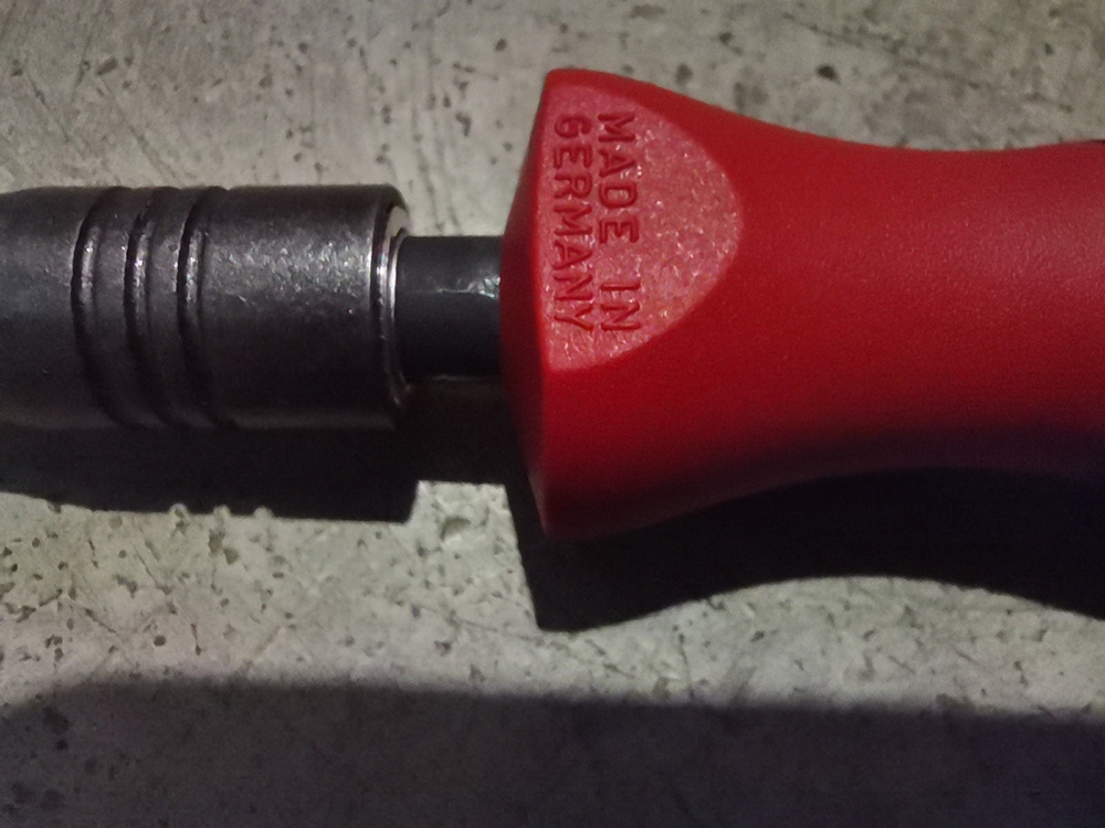 Отвертка с держателем для бит SoftFinish CentroFix 1/4" x 38 мм, с ...