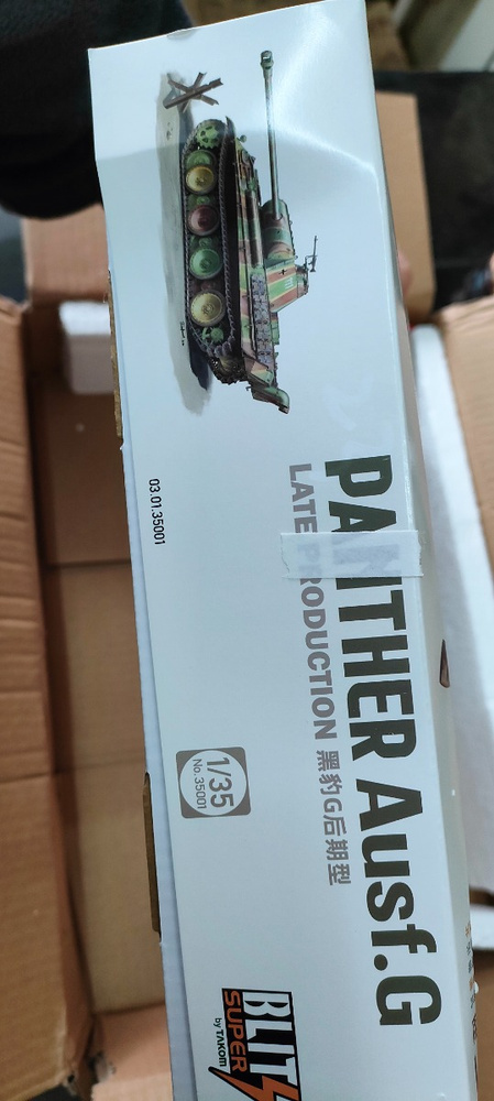 TAKOM 2196 1/35 Sd.Kfz.181 Pz.Kpfw.VI Ausf.E Tiger 1 Раннее ...