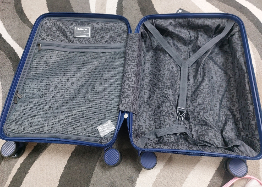 Robinzon Чемодан Полипропилен 65 см 63 л купить на OZON по низкой цене (1589857105)