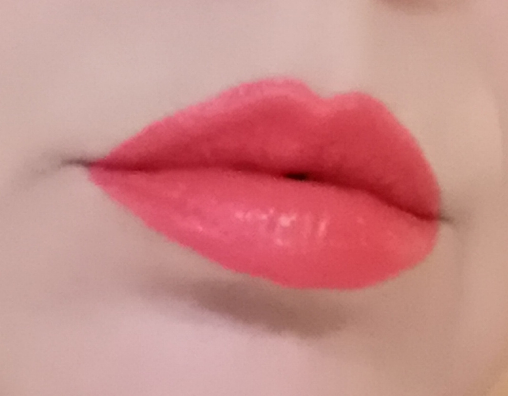 L'Oreal Paris Увлажняющая матовая помада для губ COLOR RICHE, оттенок ...