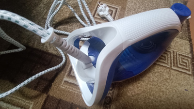 Tefal Easygliss Plus FV5718E0 Утюг для одежды, с отпаривателем, белый ...