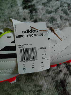 Бутсы adidas, 37,5 Футбол, белый, черный - купить по выгодной цене в ...