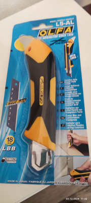 Нож OLFA AUTOLOCK, двухкомпонентный корпус, 18мм 1 шт купить на OZON по низкой цене (1555636636)