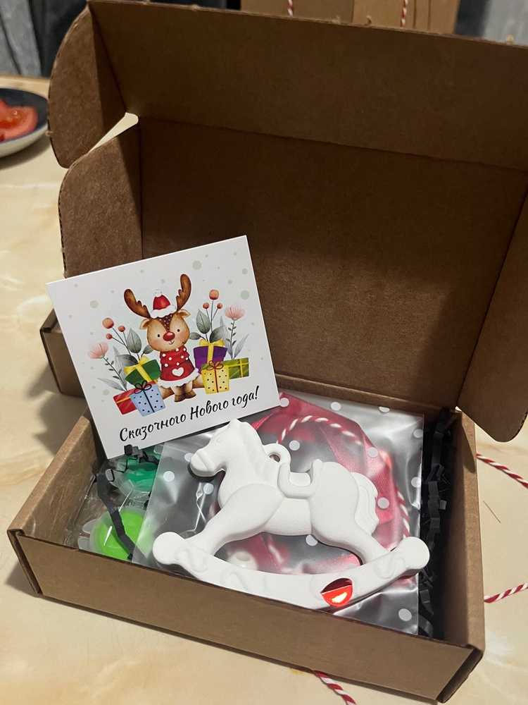 10 отзыв на Набор ёлочных игрушек Лошадка ручной работы. Гипс. Золотая и серебряная от ...