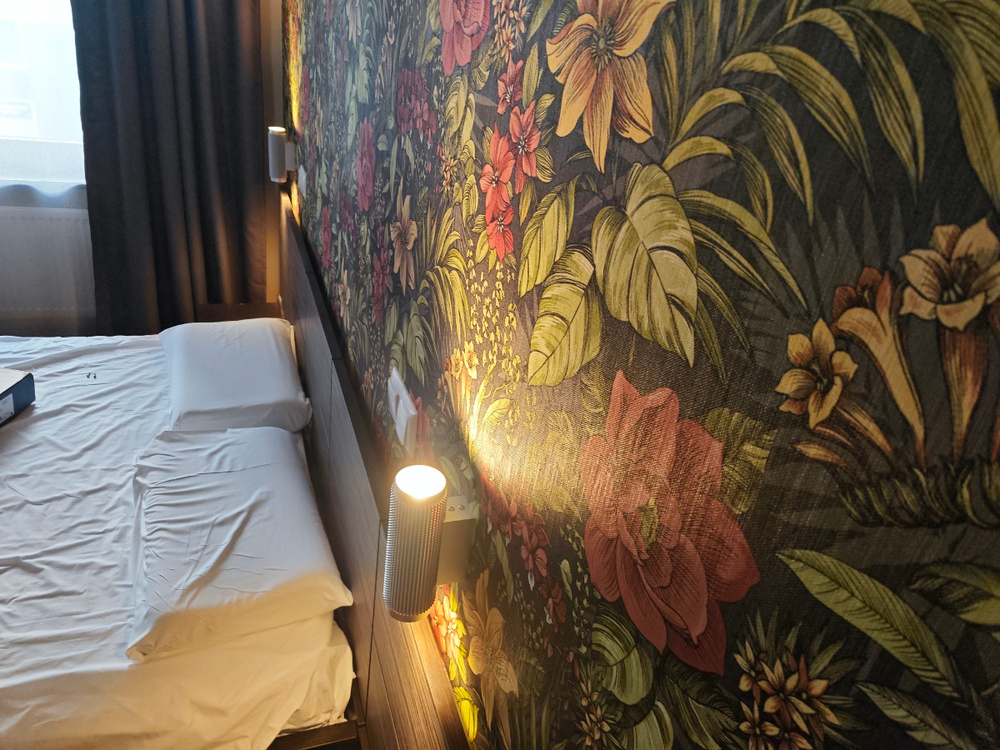 Настенный светильник с металлическим плафоном на 1 лампу в современном стиле Ogma ...