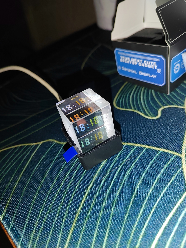 Cyber Cube, Голографический куб GeekMagic Mini WiF с настольными часами ...