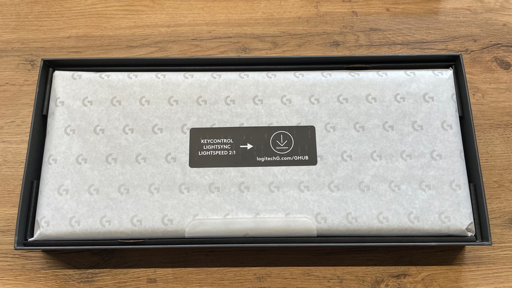 Logitech G G915 X LIGHTSPEED TKL Blue switch Беспроводная механическая ...
