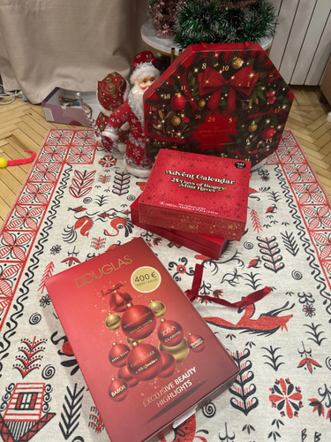 2 отзыв на Новогодний адвент-календарь с косметикой Douglas Exclusive ...