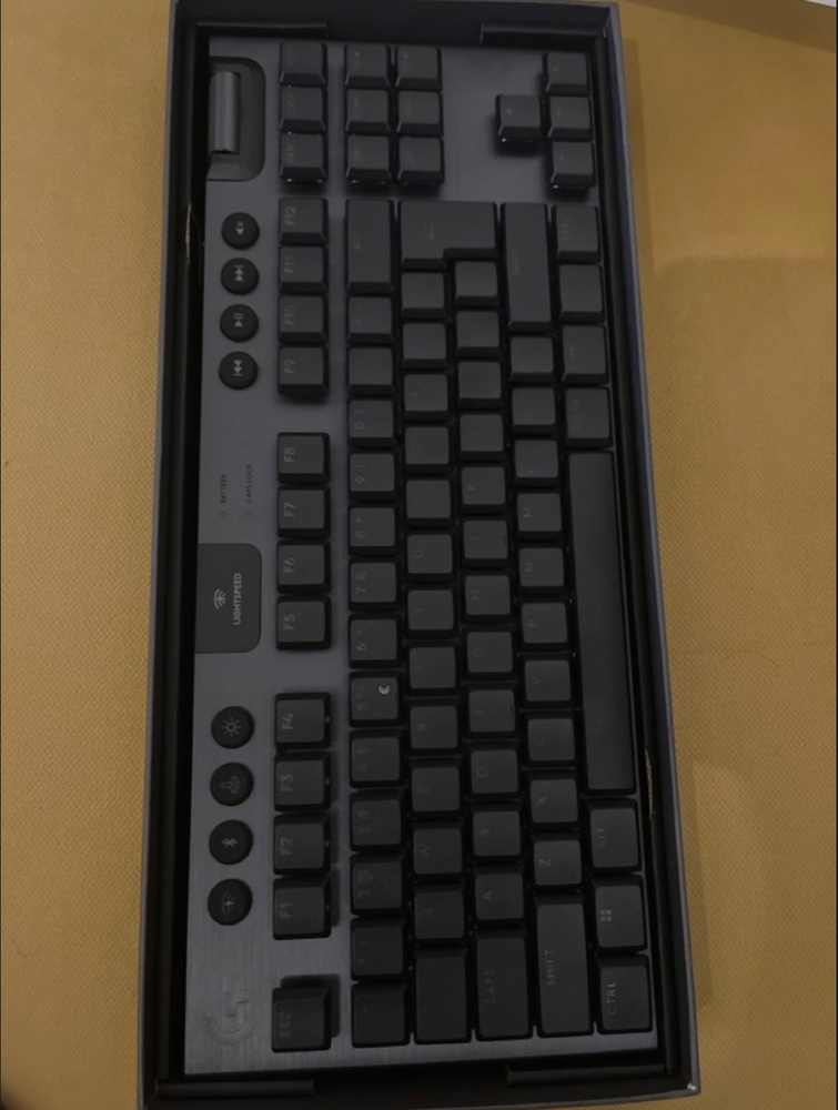 Logitech G G915 X LIGHTSPEED TKL Blue switch Беспроводная механическая ...