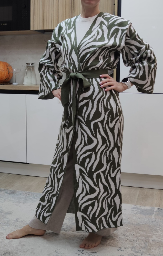 Кардиган Женский World of Estiya бежевый Пряжа, размер 54, 56 Пояс Пояс ...