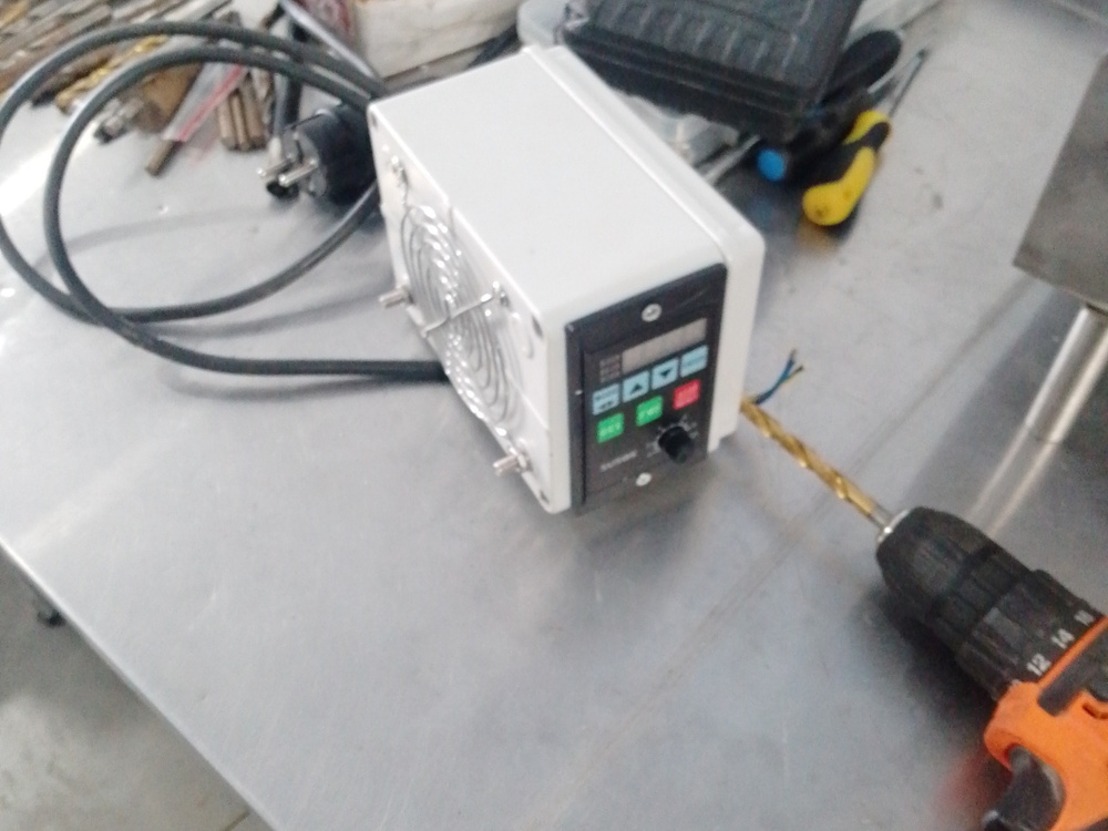 Преобразователь частоты 750 Вт, моторный привод, однофазный вход 220 В, Выход 220 В трехфазный ...