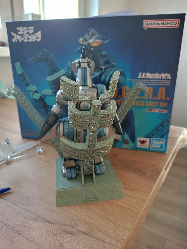 Фигурка,BANDAI S.H.MonsterArts. MOGERA G FORCE STORAGE DOCK SALLY Ver ...
