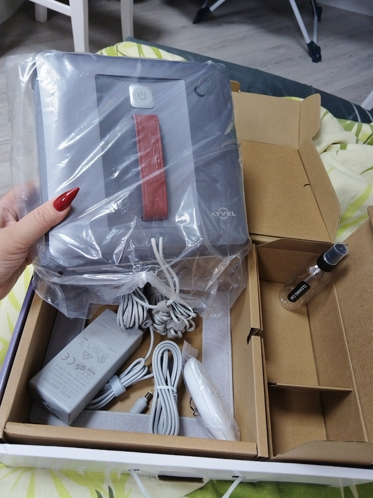 Робот мойщик окон Atvel Zorro Z6 Spray Plus, стеклоочиститель c двойным ...