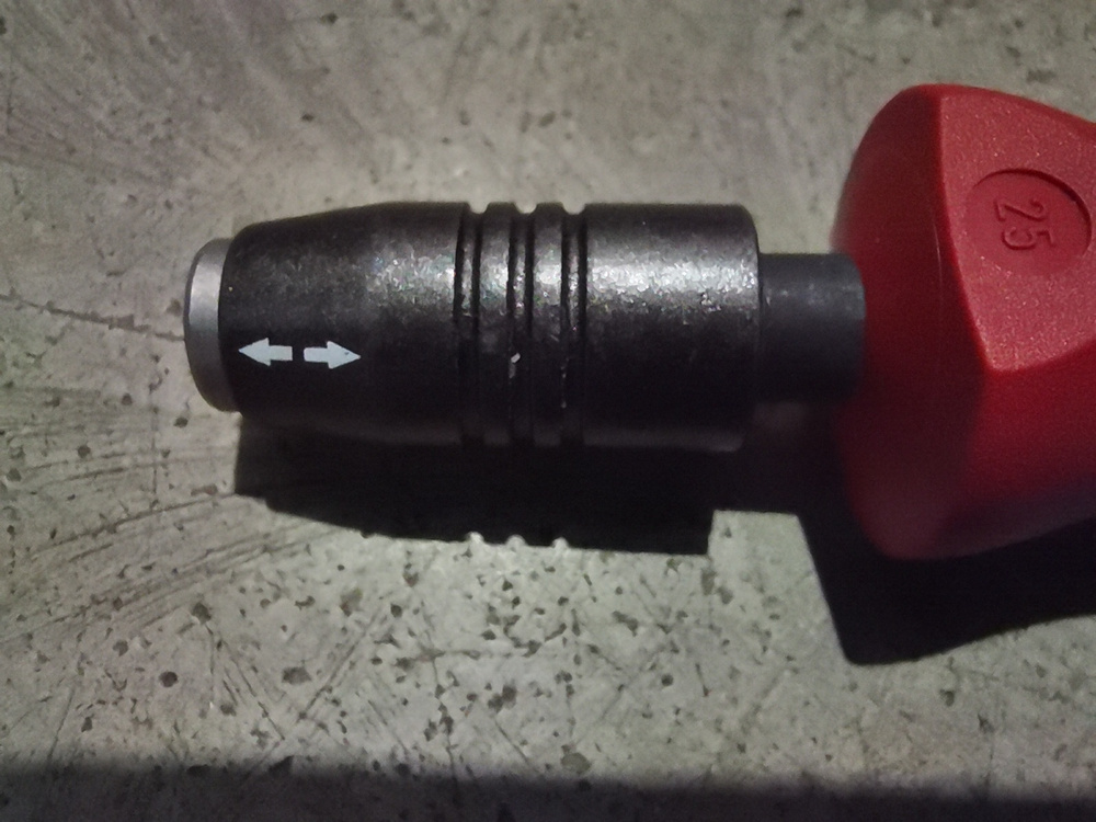 Отвертка с держателем для бит SoftFinish CentroFix 1/4" x 38 мм, с ...