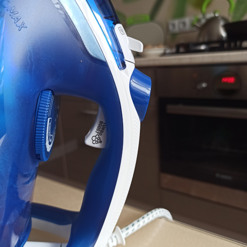 Tefal Easygliss Plus FV5718E0 Утюг для одежды, с отпаривателем, белый ...