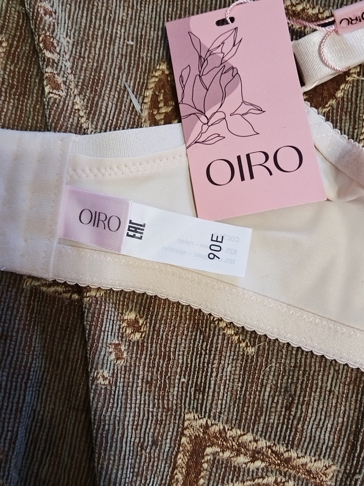 Бюстгальтер Женский OIRO мягкая чашка на каркасе, на косточках, размер 90D белый Нейлон, Эластан ...