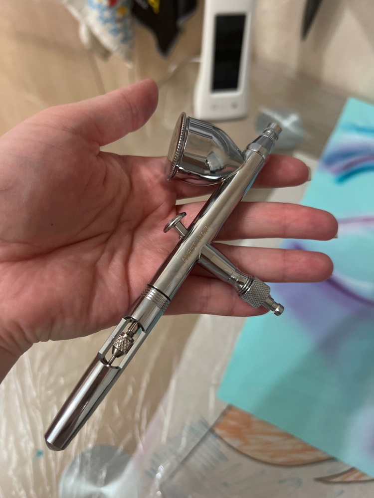 Аэрограф Anest Iwata Eclipse HP-CS, самоцентрирующееся сопло 0,3 мм. верхняя чашка 7 мл. с ...