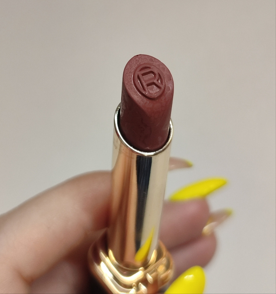 L'Oreal Paris Увлажняющая матовая помада для губ COLOR RICHE, оттенок ...