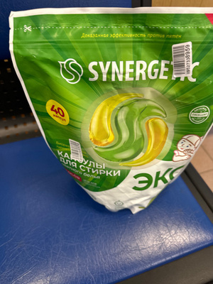 Капсулы для стирки SYNERGETIC COLOR (100 штук), формула защиты цвета, против пятен ...