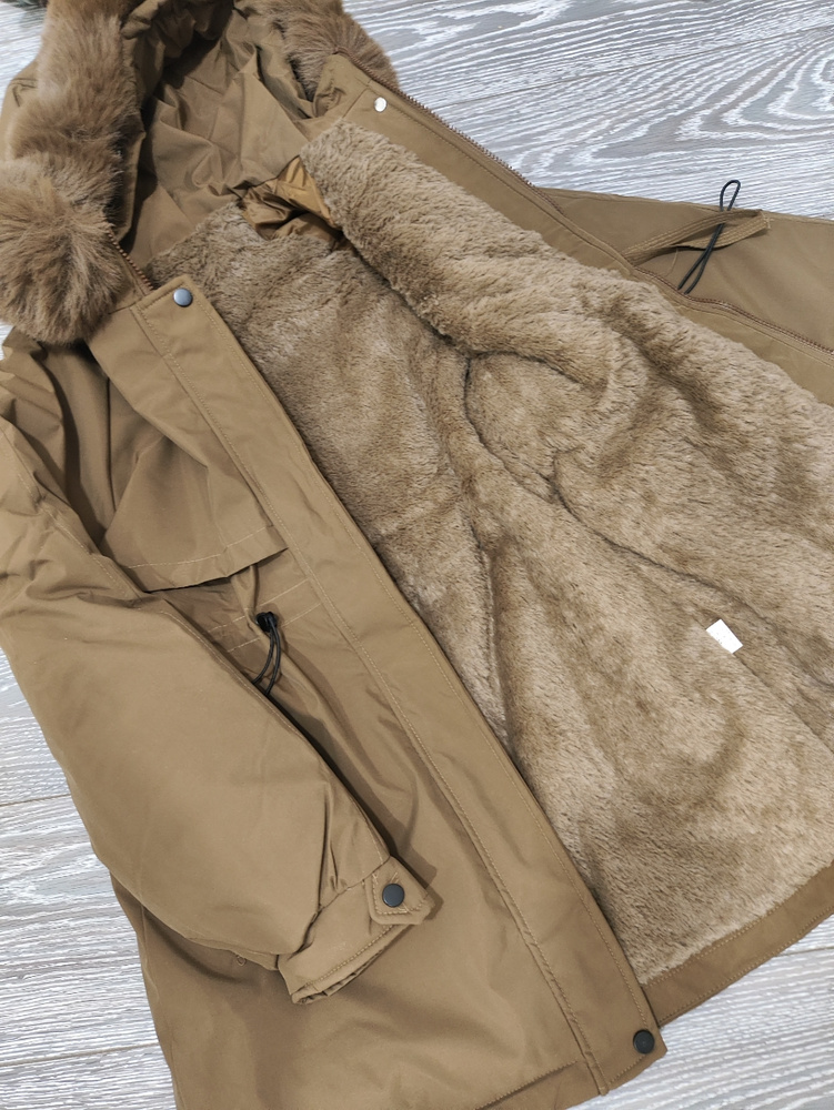 Парка Женский MOOCIE Капюшон бежевый Мех искусственный, Полиэстер, размер 42 Длинный Зима ...
