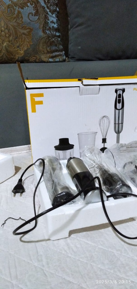 Блендер погружной Futula HB8 купить на OZON по низкой цене (1235415864)