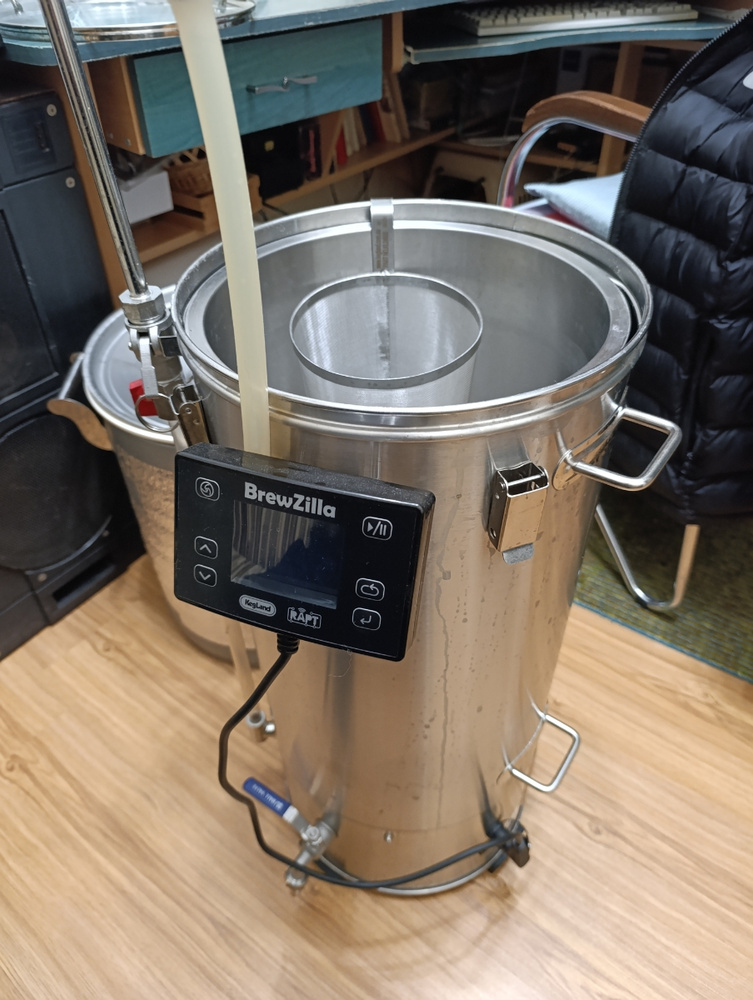 Пивоварня домашняя автоматическая BrewZilla 35 л: с чиллером и ...