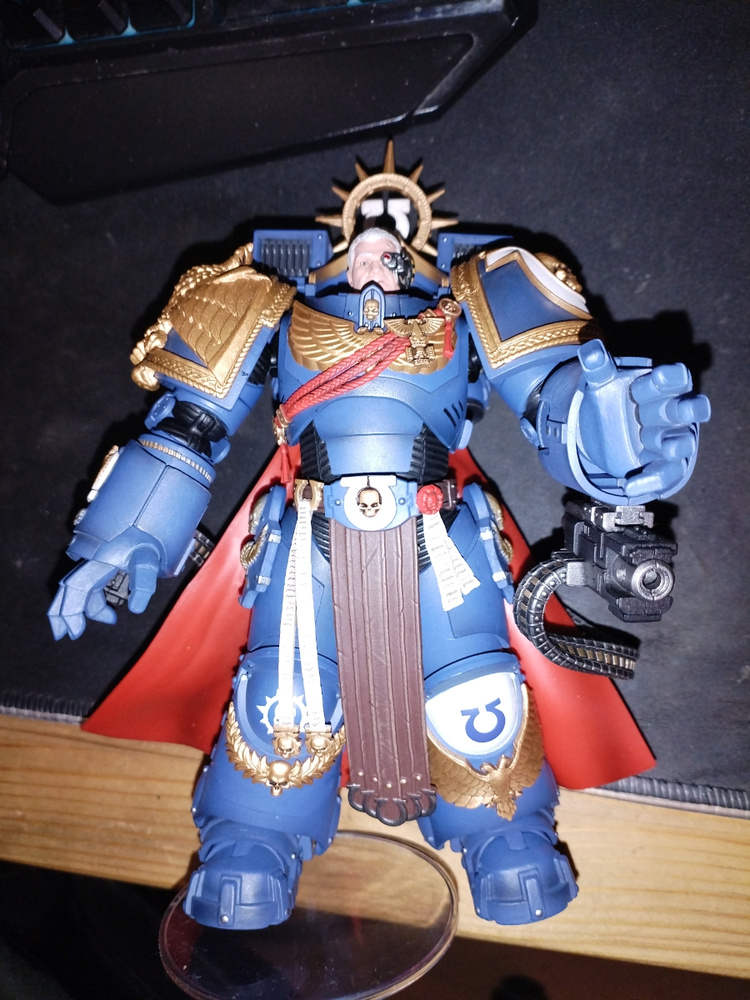 AniBox Warhammer 40000 Ultramarines Marneus Calgar, Chapter Master with ...