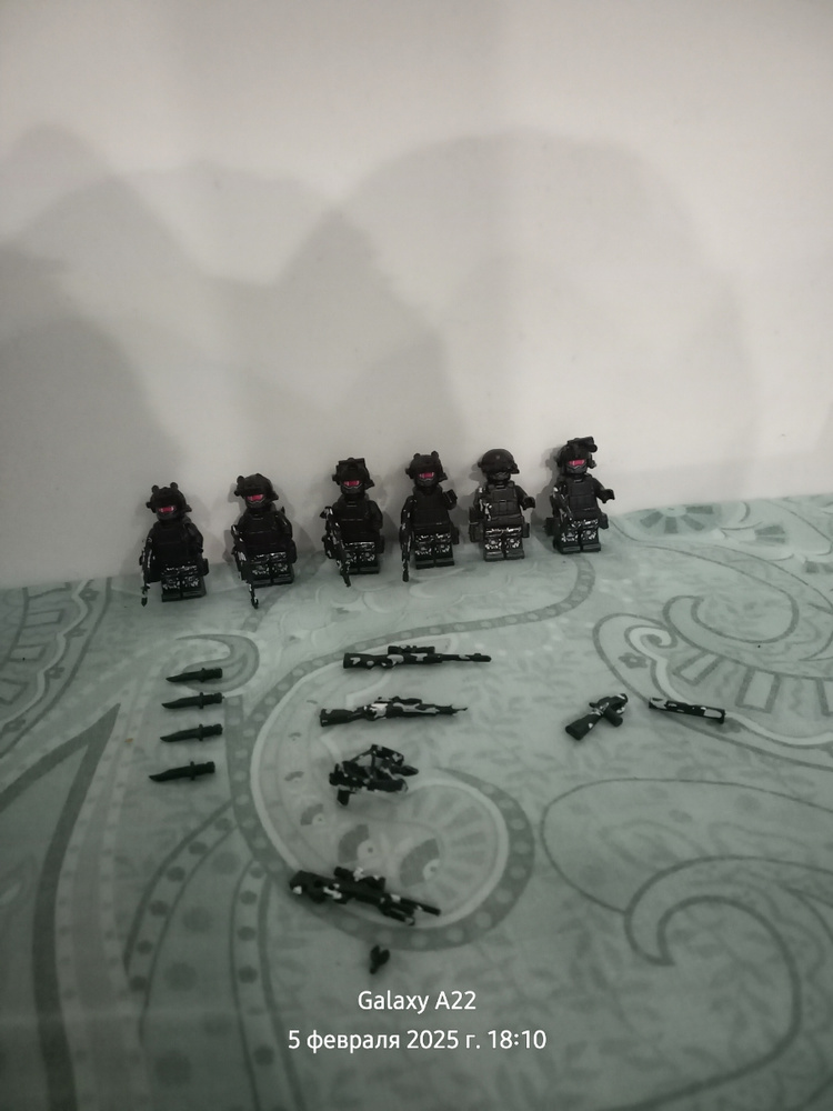 Специальные войска российской армии KSK/AK оружие Boy Toys/Деревянные игрушки 5 солдат + оруж ...