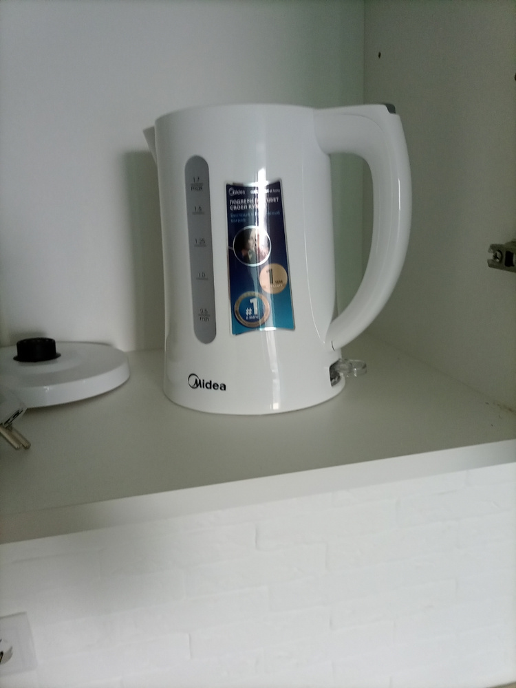 Чайник электрический Midea MK-8082, 1.7 л, контроллер Strix, эффект термоса, автоотключение ...