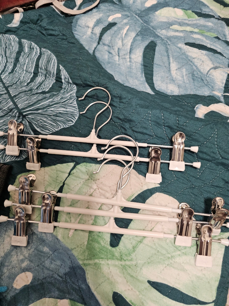 Вешалка плечики, 5 шт купить на OZON по низкой цене (2042886003)