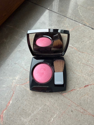 Chanel JOUES CONTRASTE Пудровые румяна 72 Rose Initial купить на OZON ...