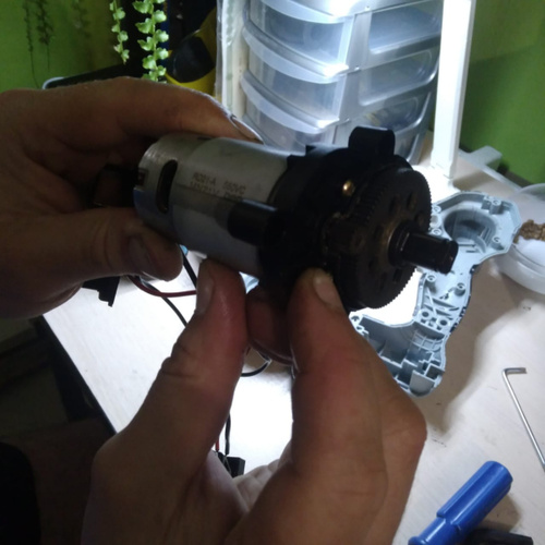 Высокоскоростной двигатель 21V, 14 зубьев подходит для беспроводной мини-пилы диаметром 4/6 ...