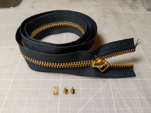 Молния YKK №5, латунь/карамельный, 1 метр. купить на OZON по низкой цене (1156390333)