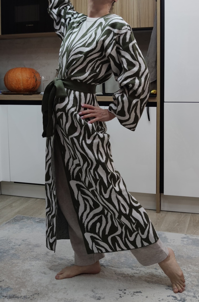 Кардиган Женский World of Estiya бежевый Пряжа, размер 54, 56 Пояс Пояс ...