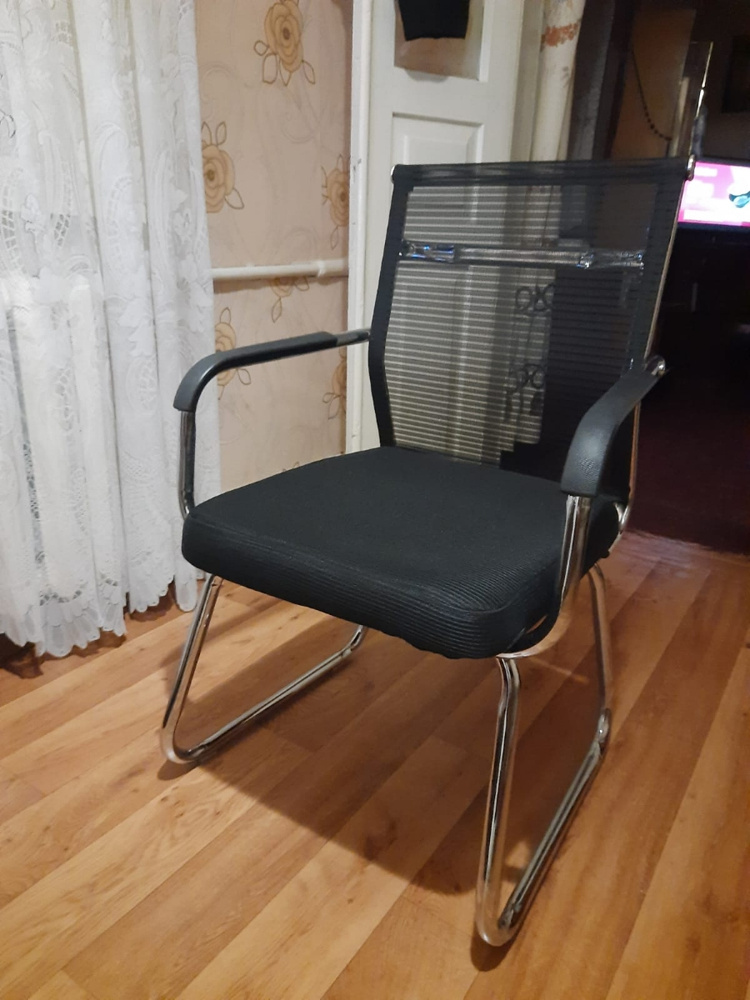 Компьютерное/Офисное кресло HELE, черное, обивка из сетки/ткани ...