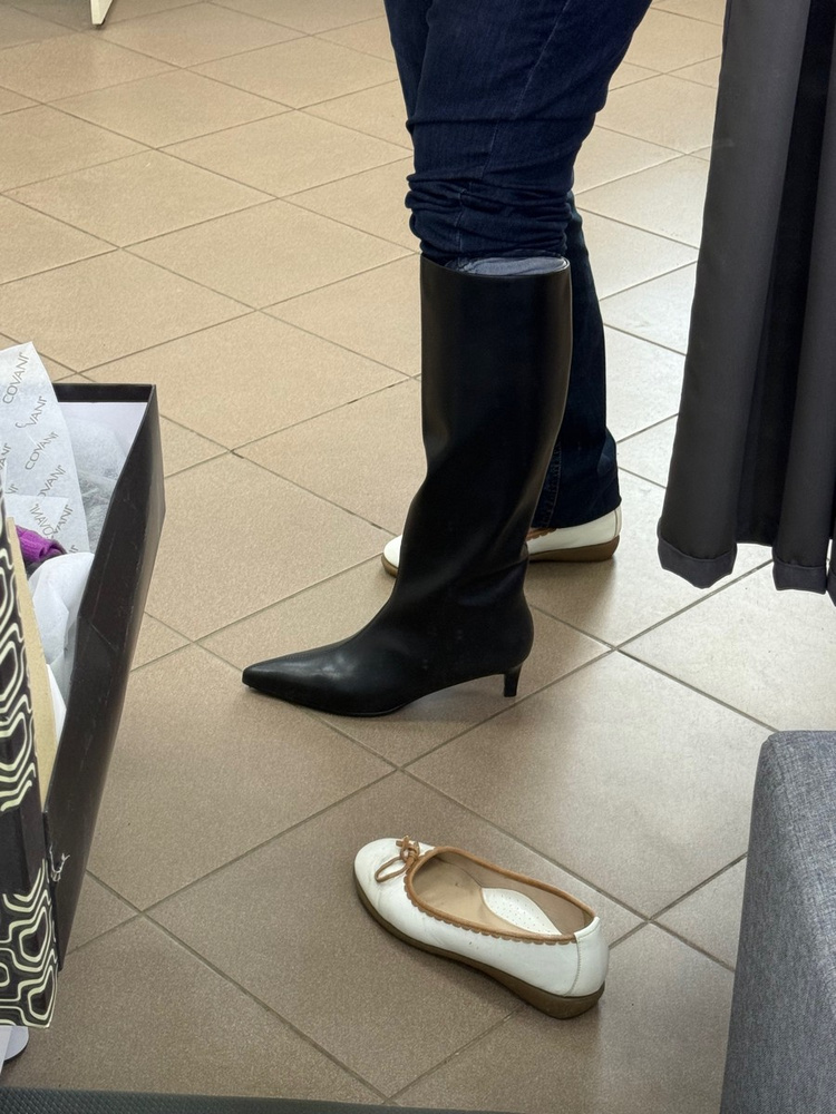 Сапоги Женский Covani, размер 38 черный каменный, черный Демисезон 6 Стандартный средний (до 9 ...