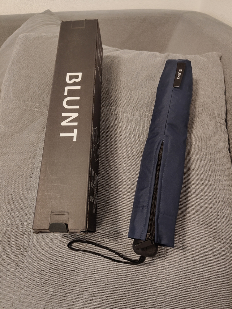 Умный зонт Blunt, 2 сложения, темно-синий купить c доставкой на OZON по ...