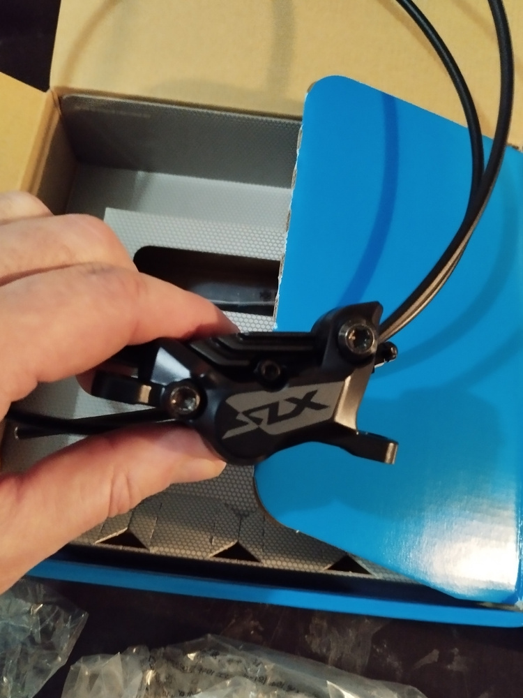 Передний дисковый гидравлический тормоз Shimano Deore M6100, полимерные ...