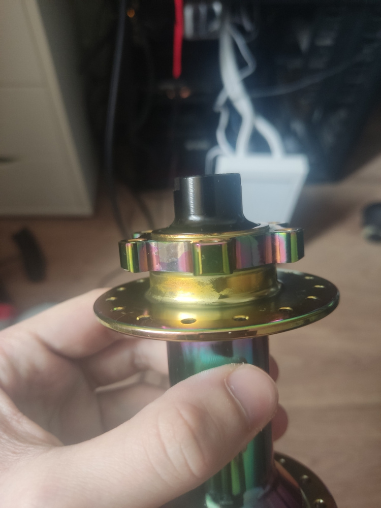 Втулка задняя Xenium STR-62-C 135x10mm болты 13T звезда 32H Oil Slick ...