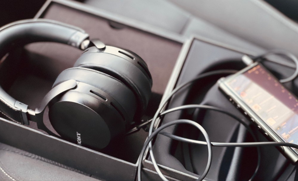 Полноразмерные Полноразмерные Sony SONY-MDR Проводное SONY MDR-1AM2 ...