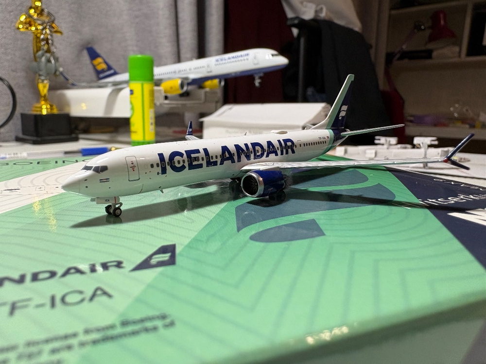 NG Models 58007 Thomsonfly 737-800 1/400 Металлическая модель ...
