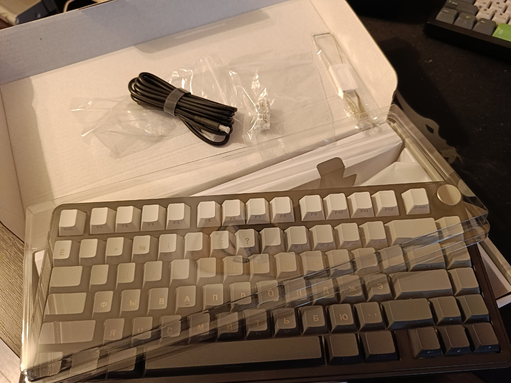 Клавиатура игровая Attack Shark M86 Cheese White RGB (RUS), беспроводная, 80 кнопок, HotSwap ...