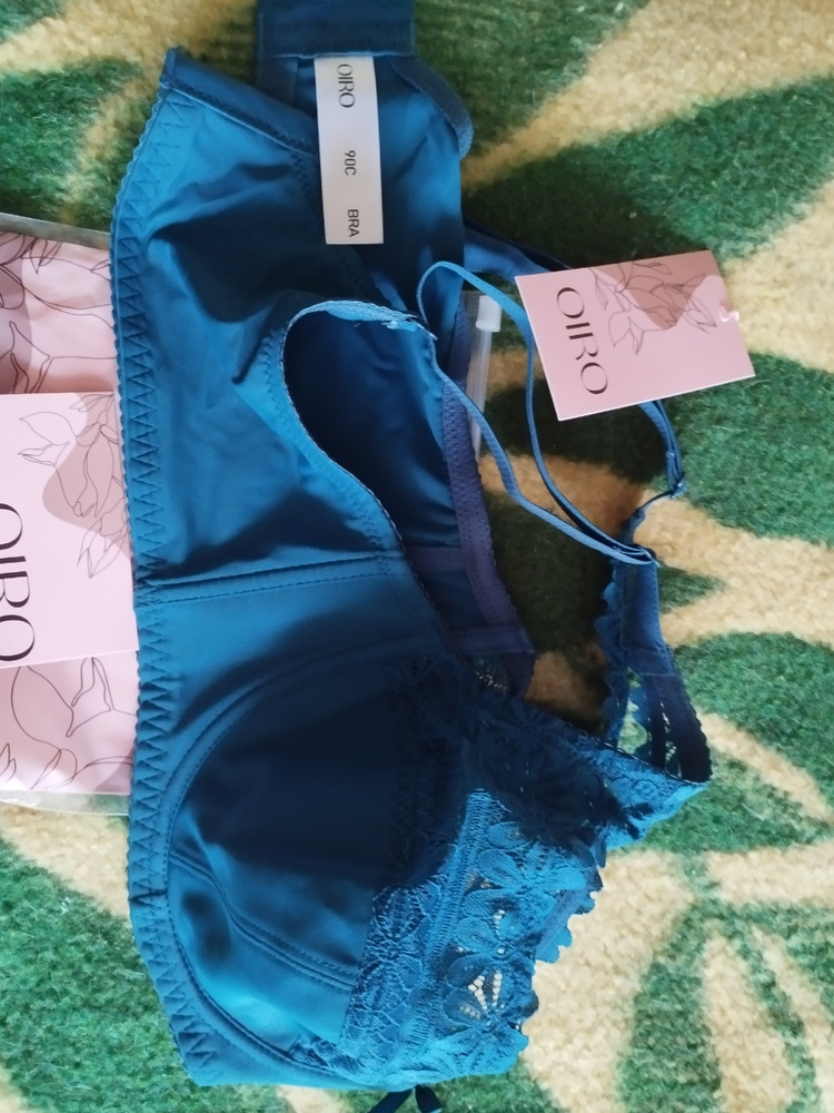 Бюстгальтер Женский OIRO на косточках, с мягкой чашкой, размер 80E бежевый Полиамид, Эластан ...