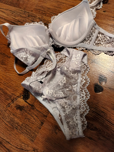 Комплект белья Женский IIDA белый Крючки пуш-ап Вискоза, Полиамид Кружево, размер 85B, 44 ...