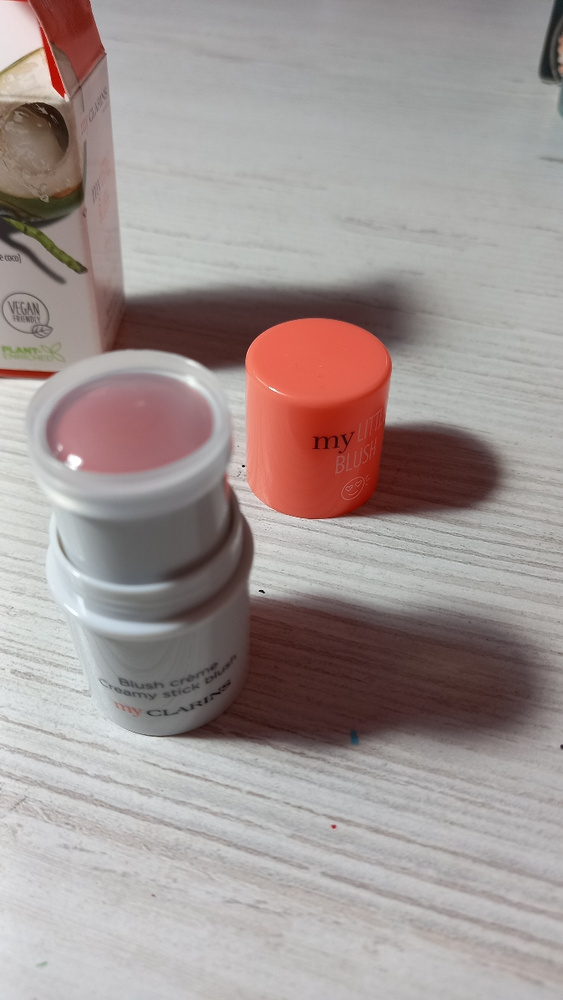 Clarins Кремовые румяна в стике, 01, 4 г купить на OZON по низкой цене ...