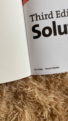 Solutions pre-intermediate third edition полный комплект: Student's ...