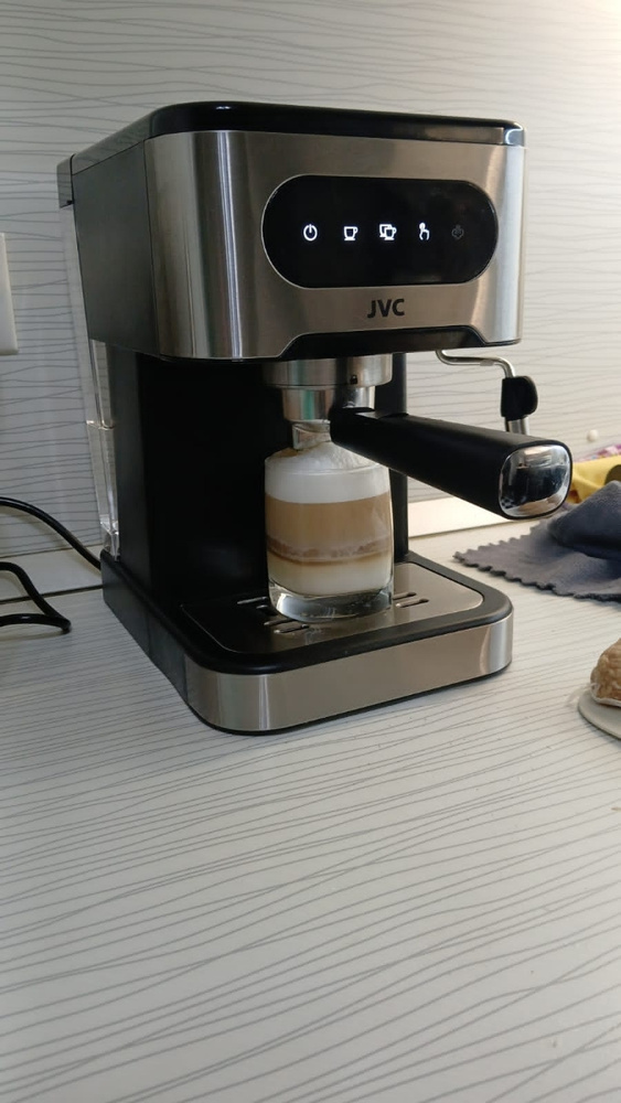 Кофемашина рожковая с капучинатором JVC JK-CF35, 20 Бар, резервуар 1,5 л, подогрев чашек, 950 Вт ...