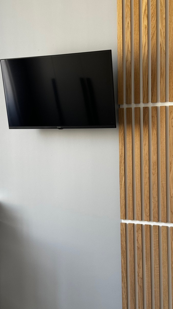 Стеновые панели реечные Дуб на черном натуральный шпон рейки декоративные на стену 680х505 4