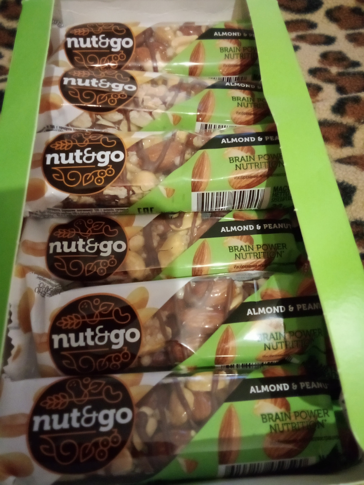 Батончики из жаренного миндаля с карамелью и нугой Nut and Go ...